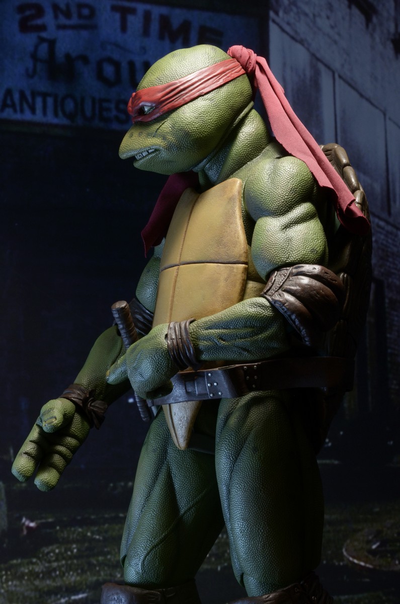 Toys n' News: NECA Q-scale Raphael - TMNT 1990 Movie