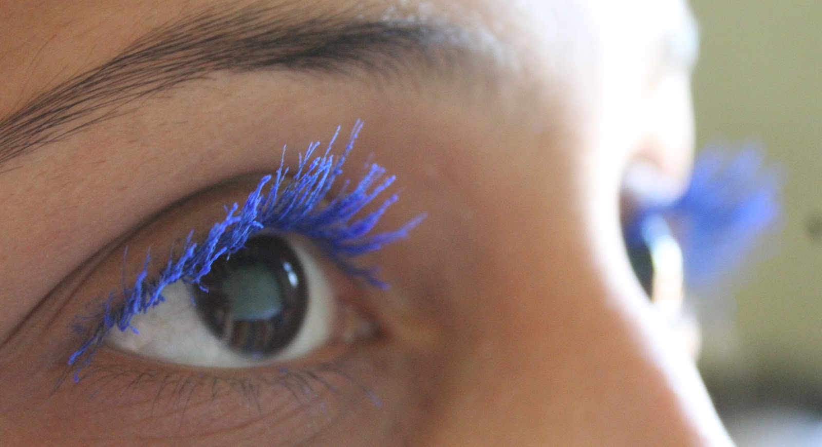 Entre esmaltes e batons: Resultado do Rímel Azul