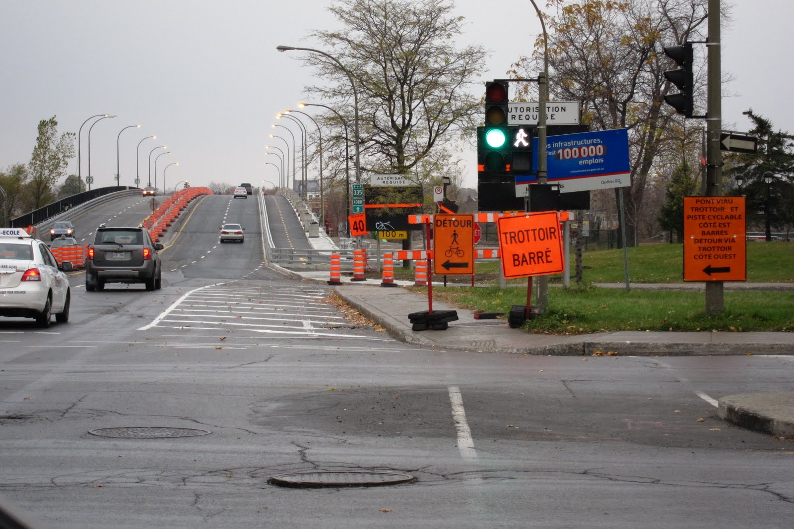 Cycle Fun Montreal: Urban river ride - north to new Autoroute 25 bridge