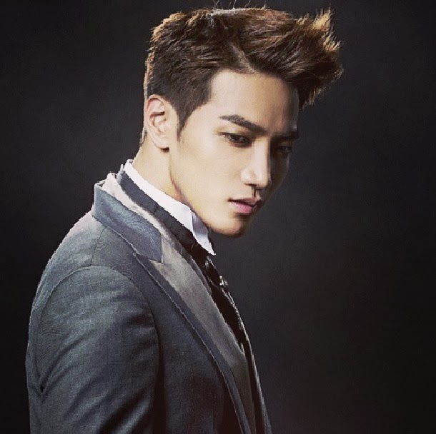 Everything About 2PM: [Twitter] 2PM Jun. K is The Handsome Ripper