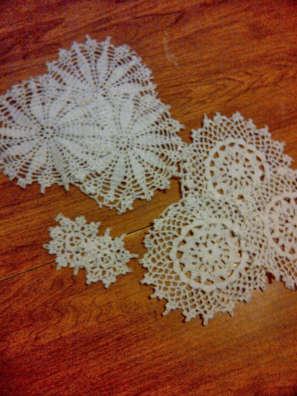 Brick Home Love: DIY Hanging Doily Lamp