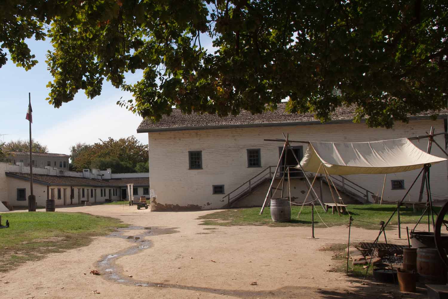 Martha's Musings: Sutter's Fort State Historic Park