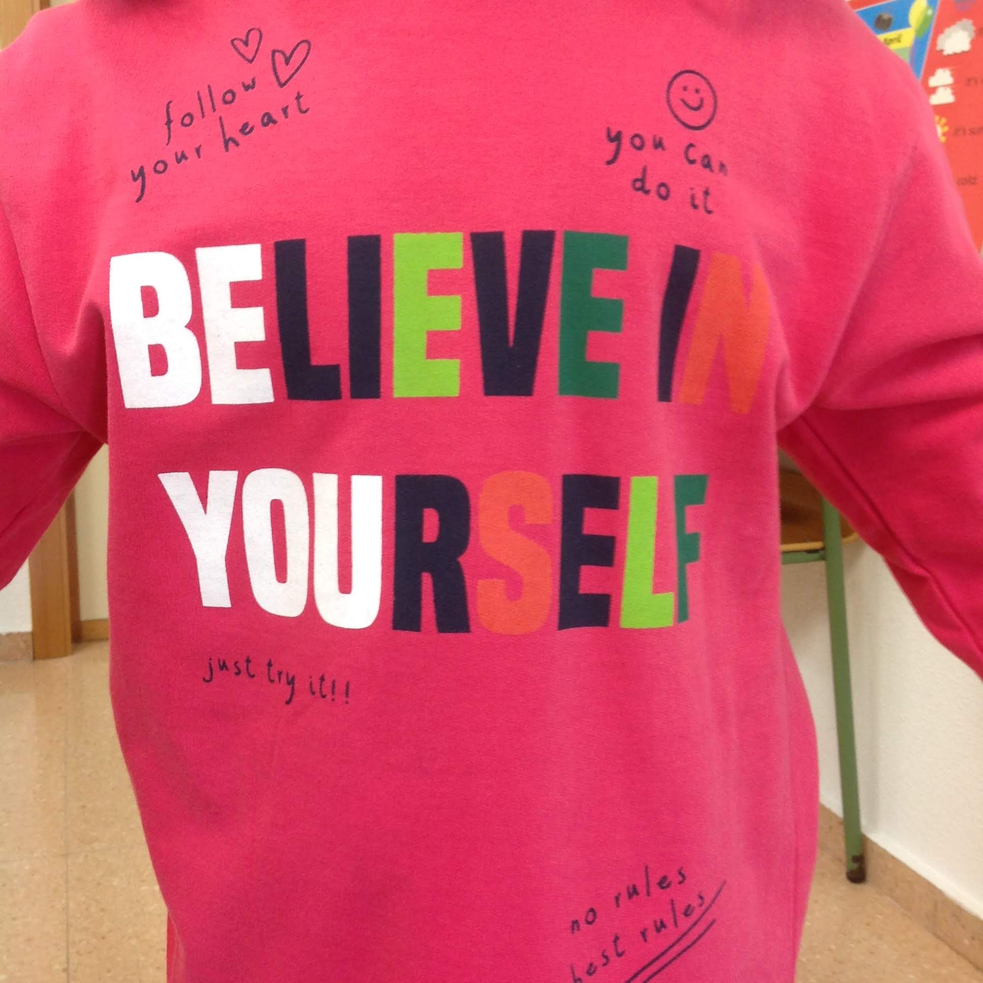 PICK ENGLISH WITH TICs: T-shirts: Positive messages.