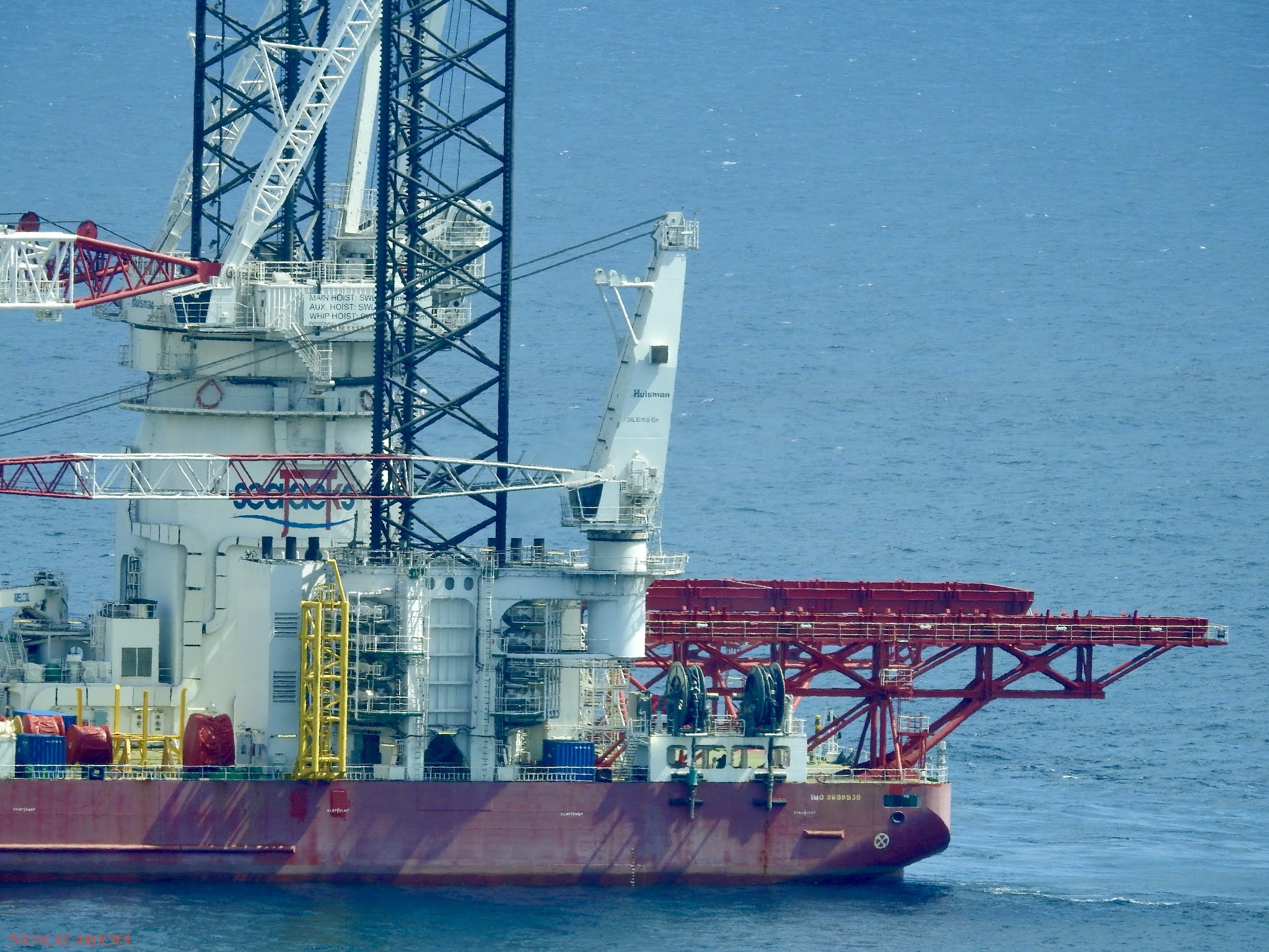 SANTACruceros / La LUZ: SEAJACKS SCYLLA