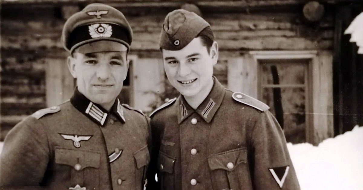 Ritterkreuzträger: Johannes Grimminger with His Troops