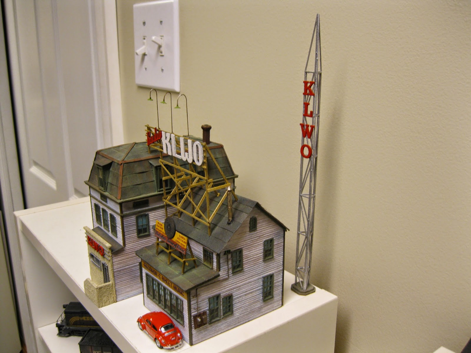 Craftsman Structures: Foscale Radio Station Built By Chris