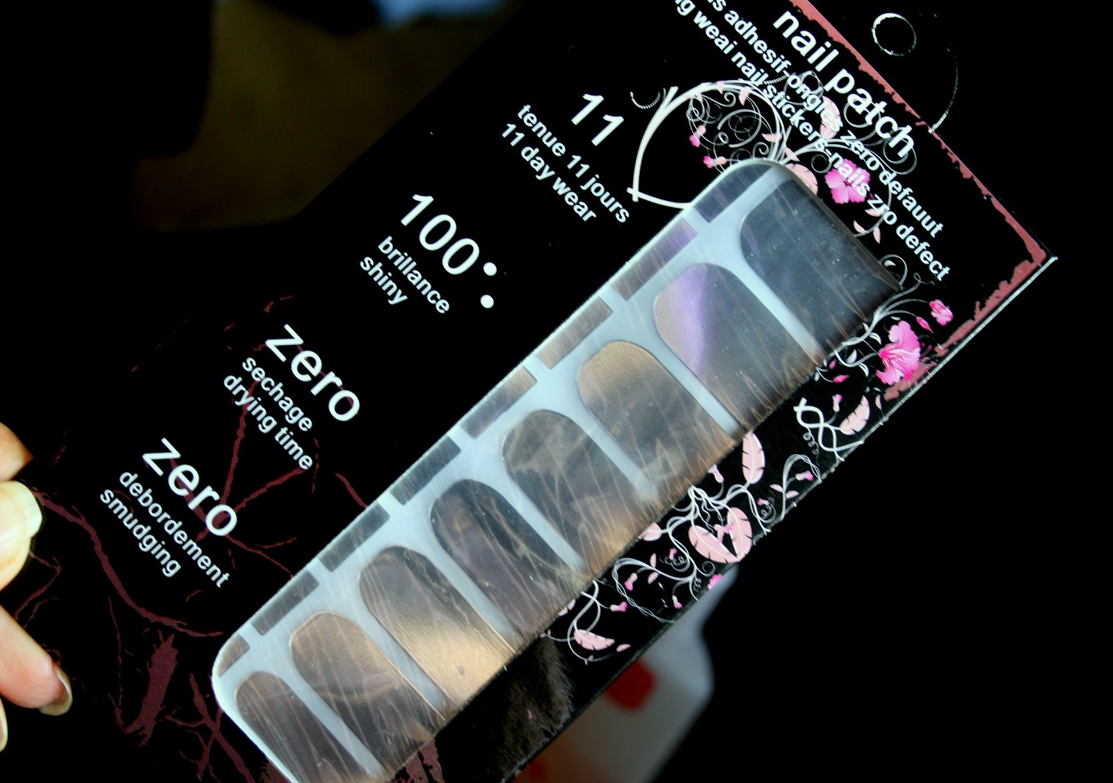 Catwalk Glam: Review: Nail Patch Art