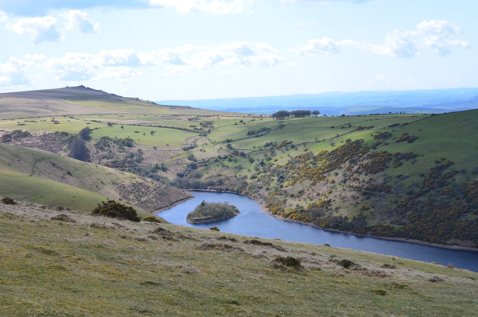 Lee's Walking Adventures UK: Meldon Reservoir and Black Tor Walk (Dartmoor)