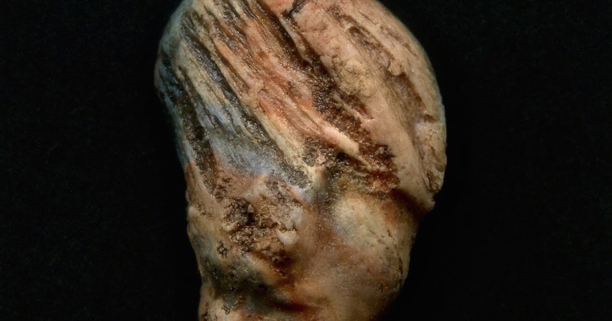 Hidden Missives: Vesuvian