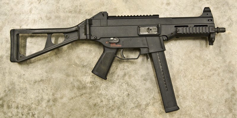 UMP40 , menggunakan peluru . 40 S&W