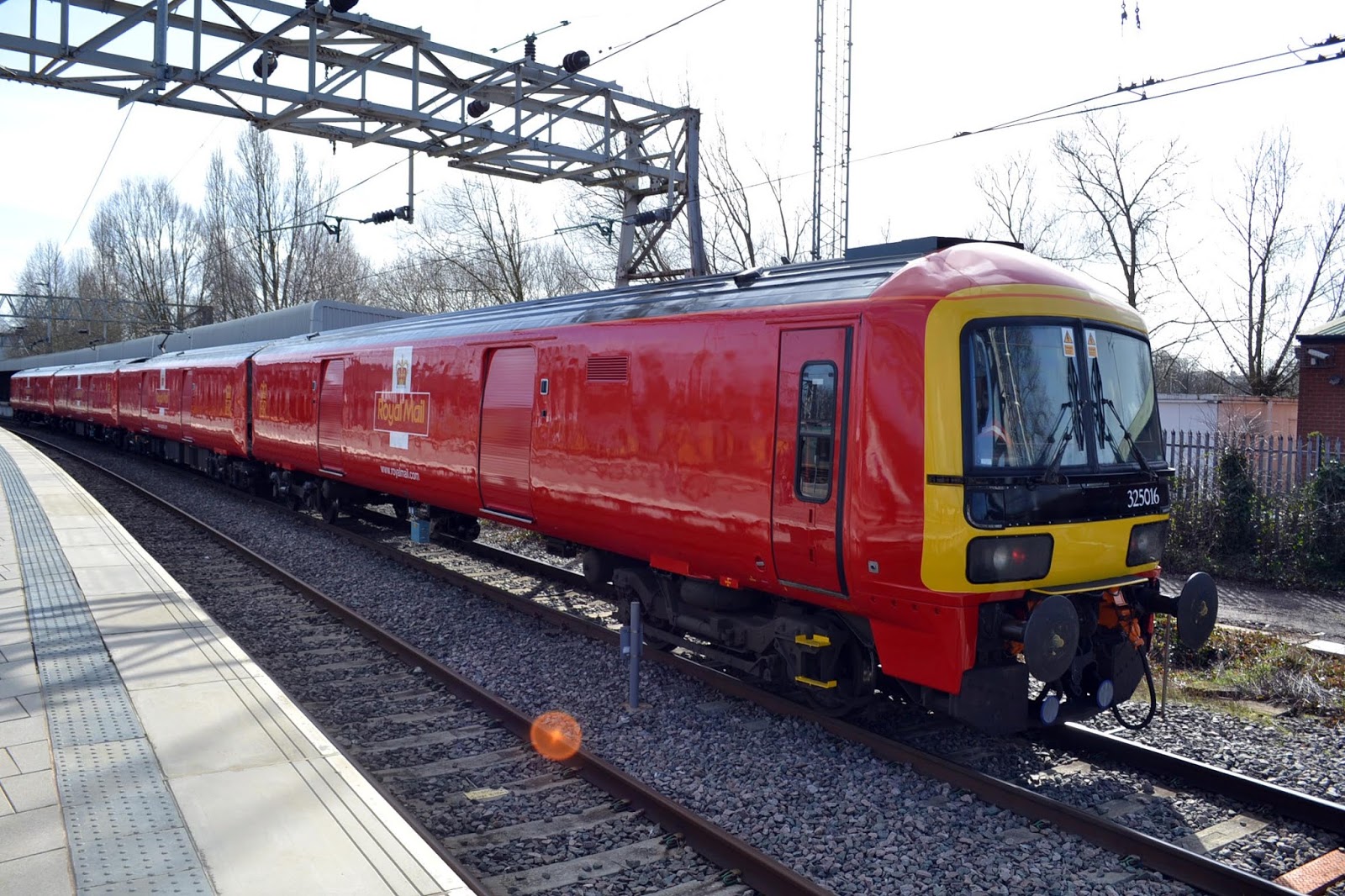 British Diesels and Electrics: Class 325