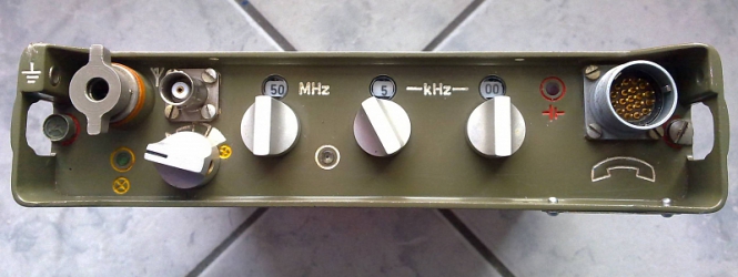 Czech army green radios: Technicka poznamka k RF10 (Takt 1) a ...