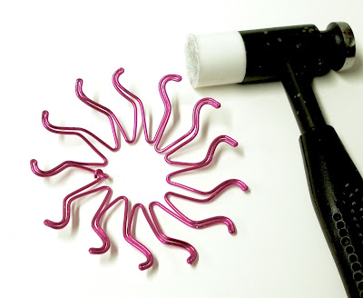 WireWorkers Guild: Wavy Flowers