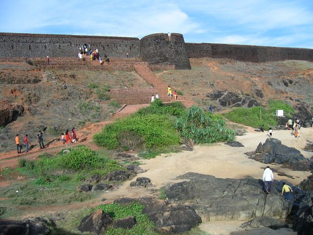PICTURE GALLERY: BEKAL FORT - BEAUTIFUL PLACE TO VISIT IN INDIA