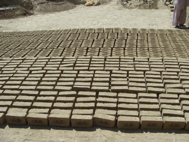 Manufacturing process of brick