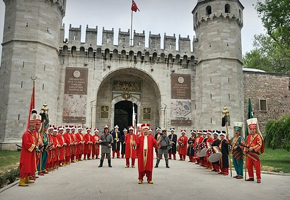 Mehter nedir? Mehteran ne demektir? Anlamı - Laf Sözlük