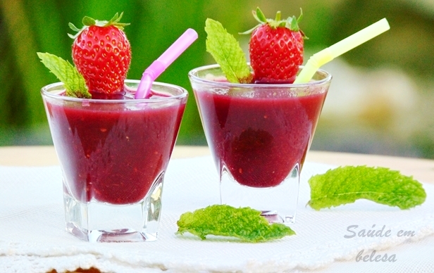 Sumo detox de beterraba e frutos vermelhos - Saúde em beleza