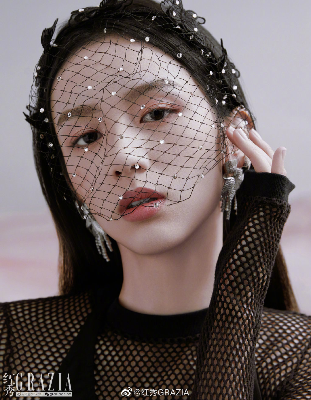 Actress Zhou Ye poses for photo shoot - China Underground