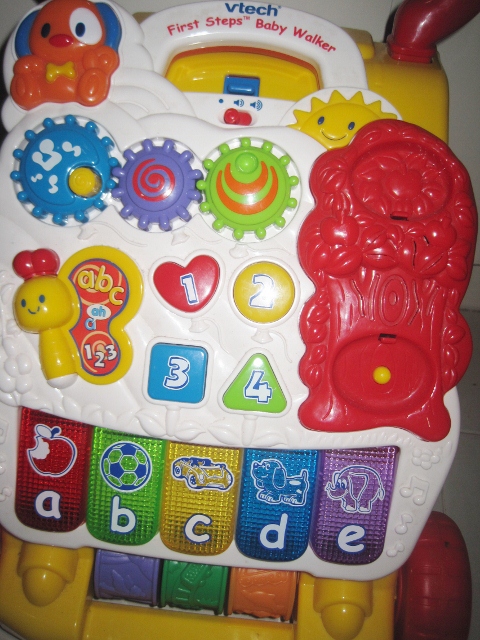 JuaiMurah: Vtech First Steps Baby Walker