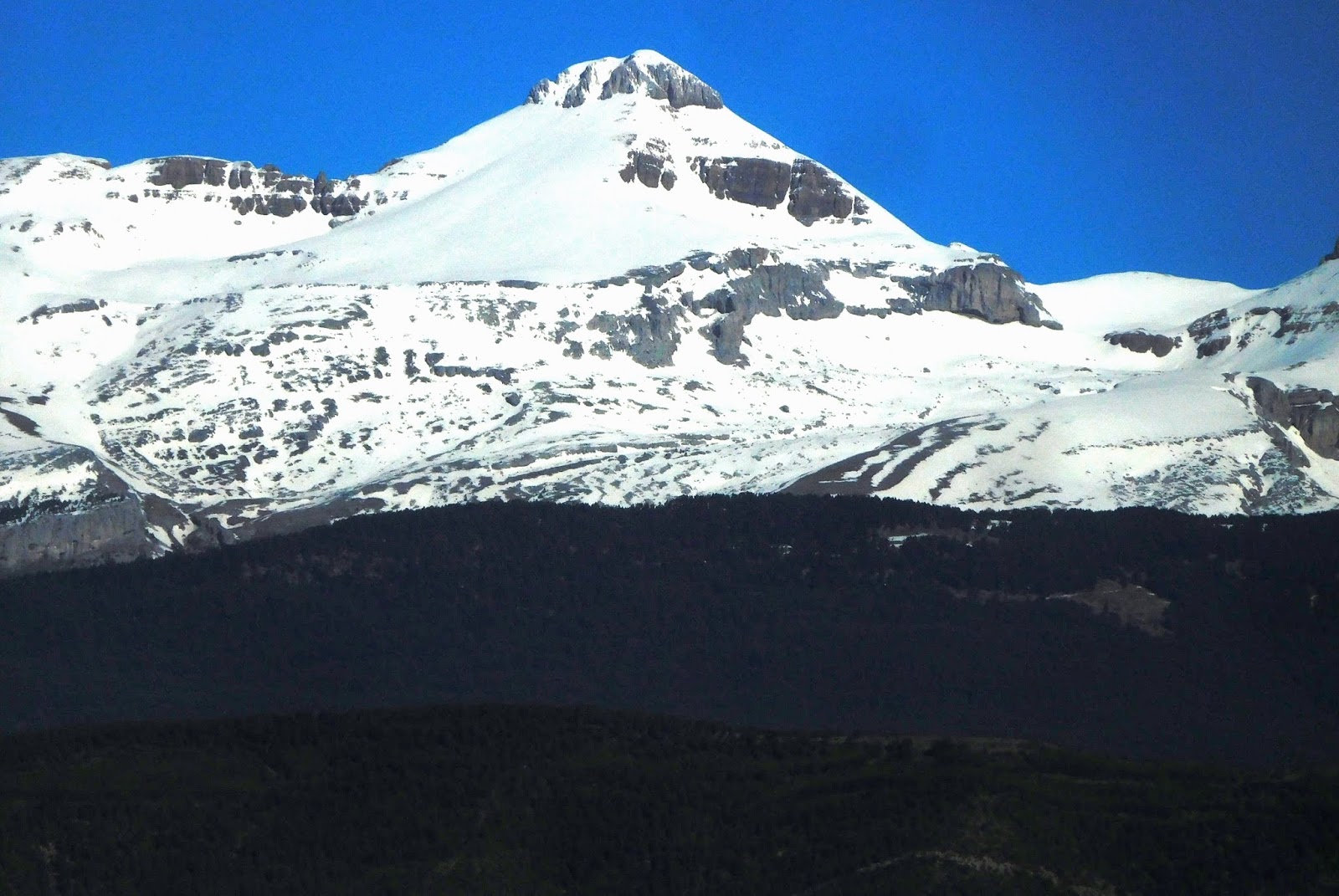 COLLARADA desde VILLANUA 226