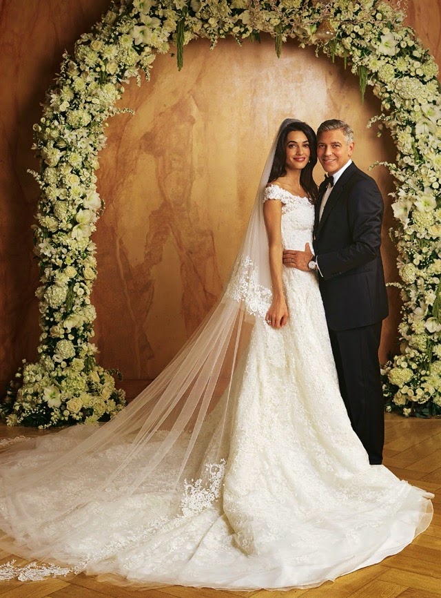 Amal Alamuddin Marries George Clooney in Oscar de la Renta Amal Alamuddin Marries George Clooney in Oscar de la Renta