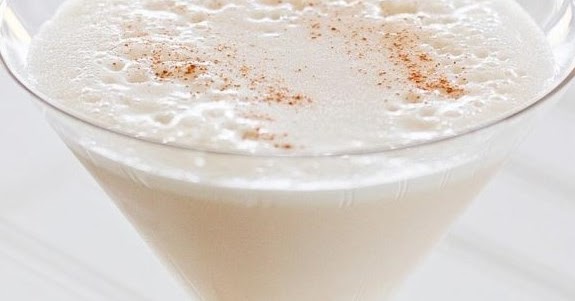 TURTLE DOVE MARTINI RECIPE – MY FAVORITE WINTER COCKTAIL #drinks #christmas