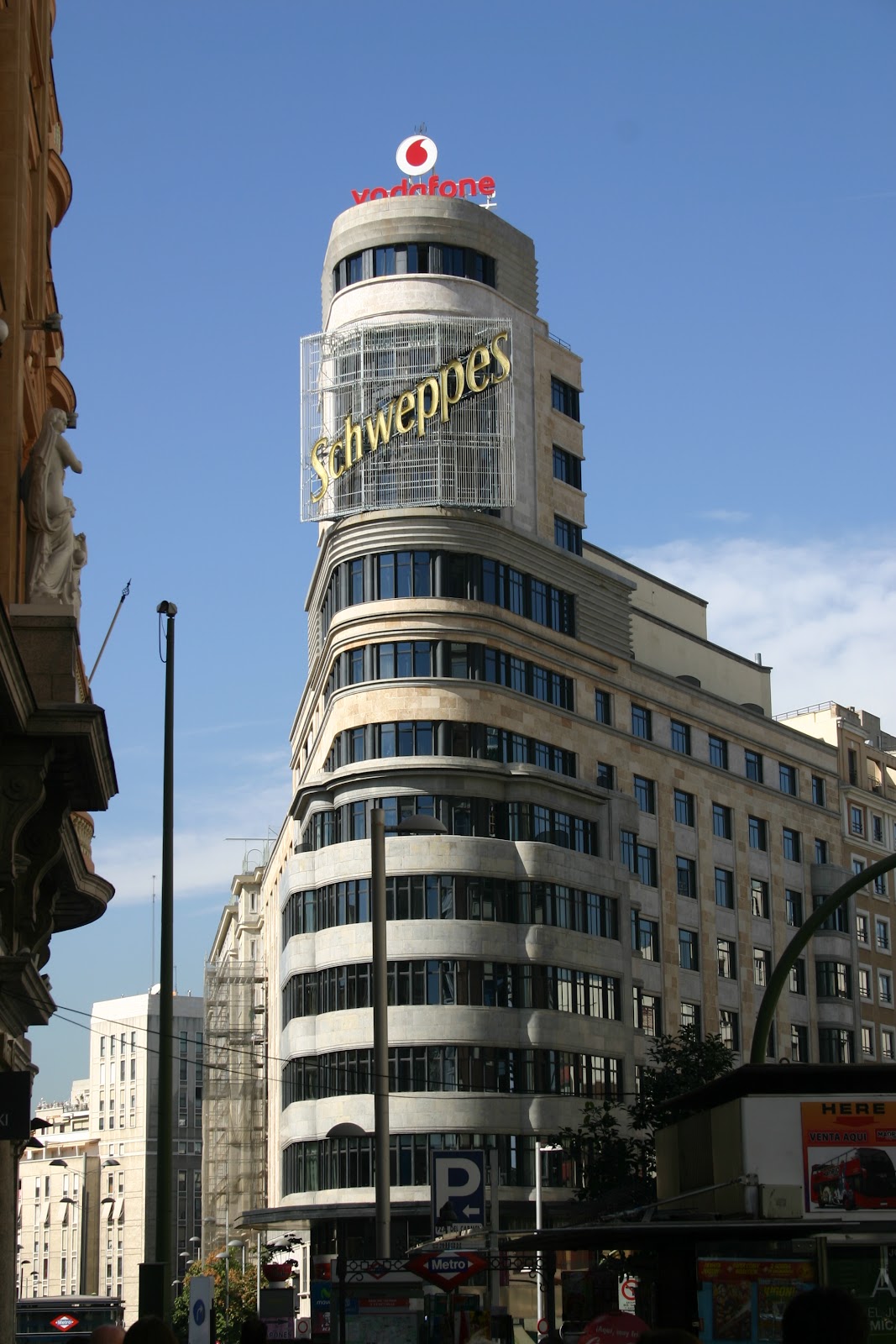 Madrid y sus rincones: Edificio Capitol