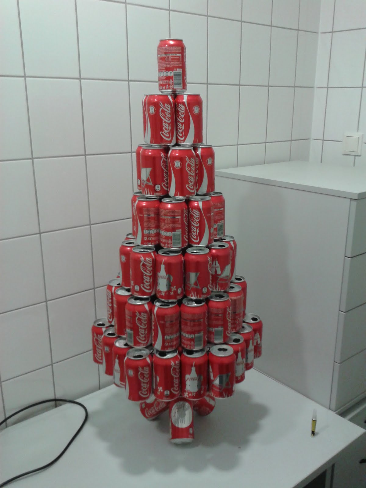 Oh look! A soda can Christmas tree