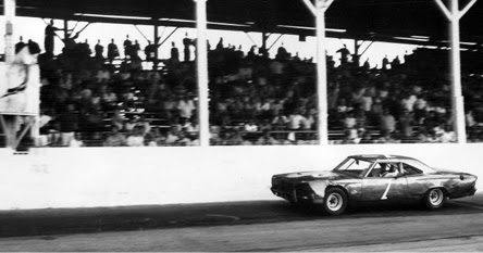 Midwest Racing Archives: 1971 – Stott Wins His Third Salem 500