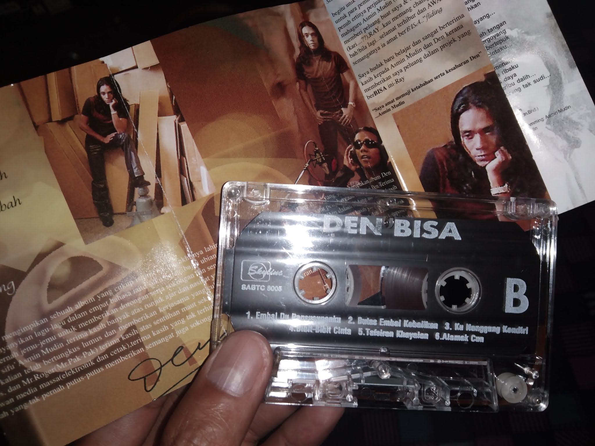 UVIANHELL696: DEN - BISA