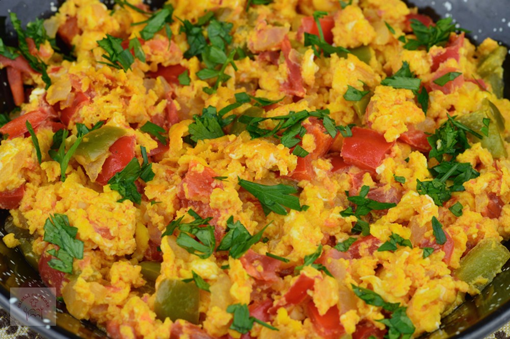 Omleta turceasca cu legume - Menemen - CAIETUL CU RETETE