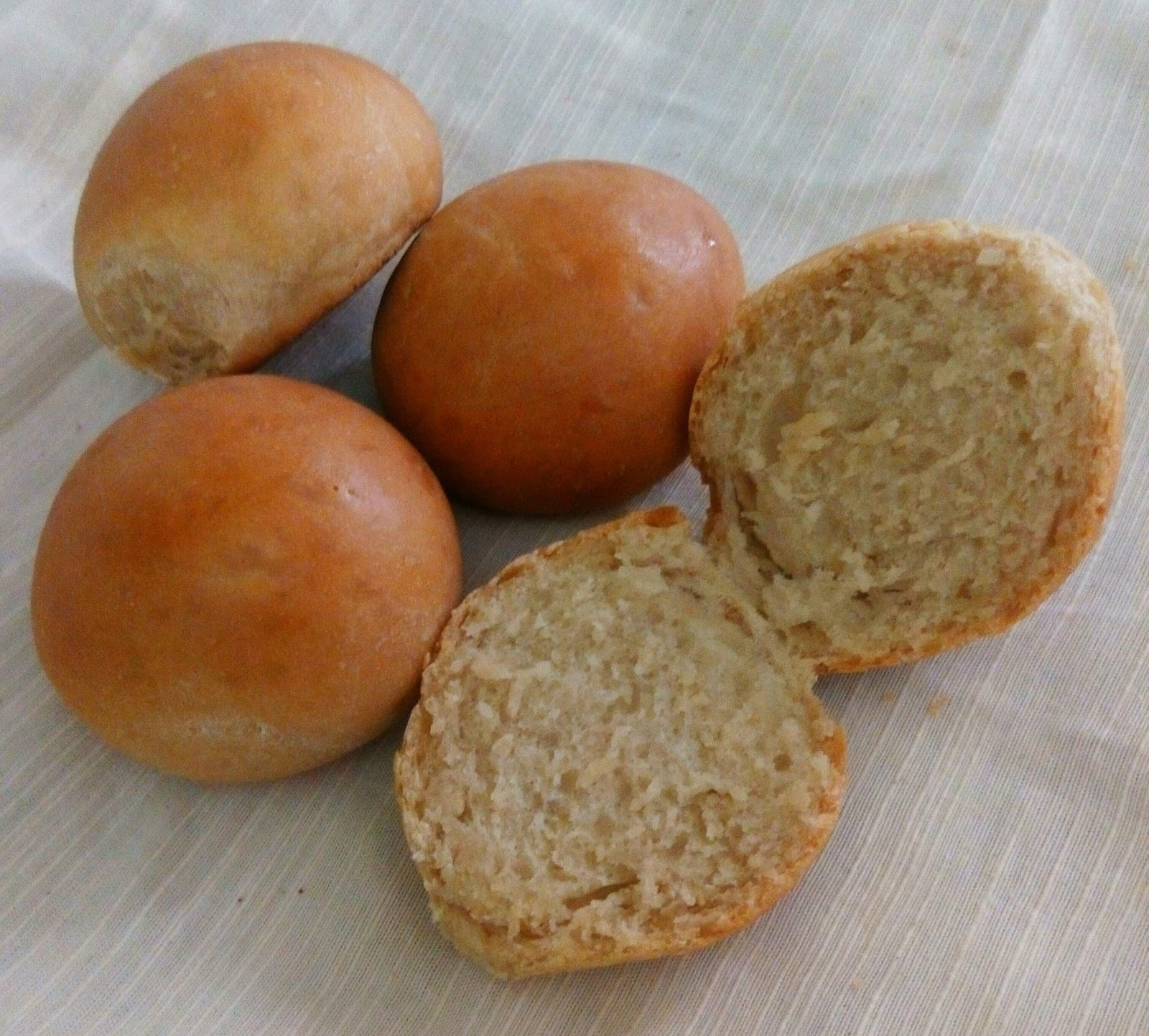 Divine Home Cooking...: Whole wheat pav (pao)