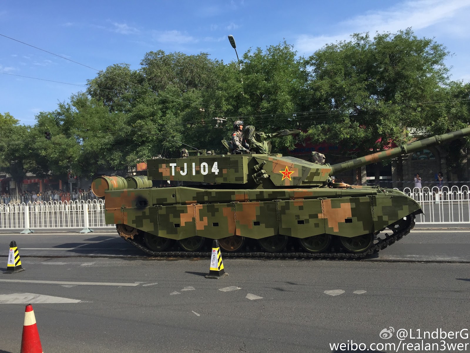 THAIDEFENSE-NEWS: THE TYPE 99A2 MAIN BATTLE TANK