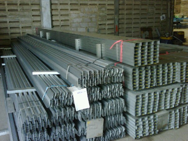 DUNIA TEKNIK SIPIL: MATERIAL BAJA