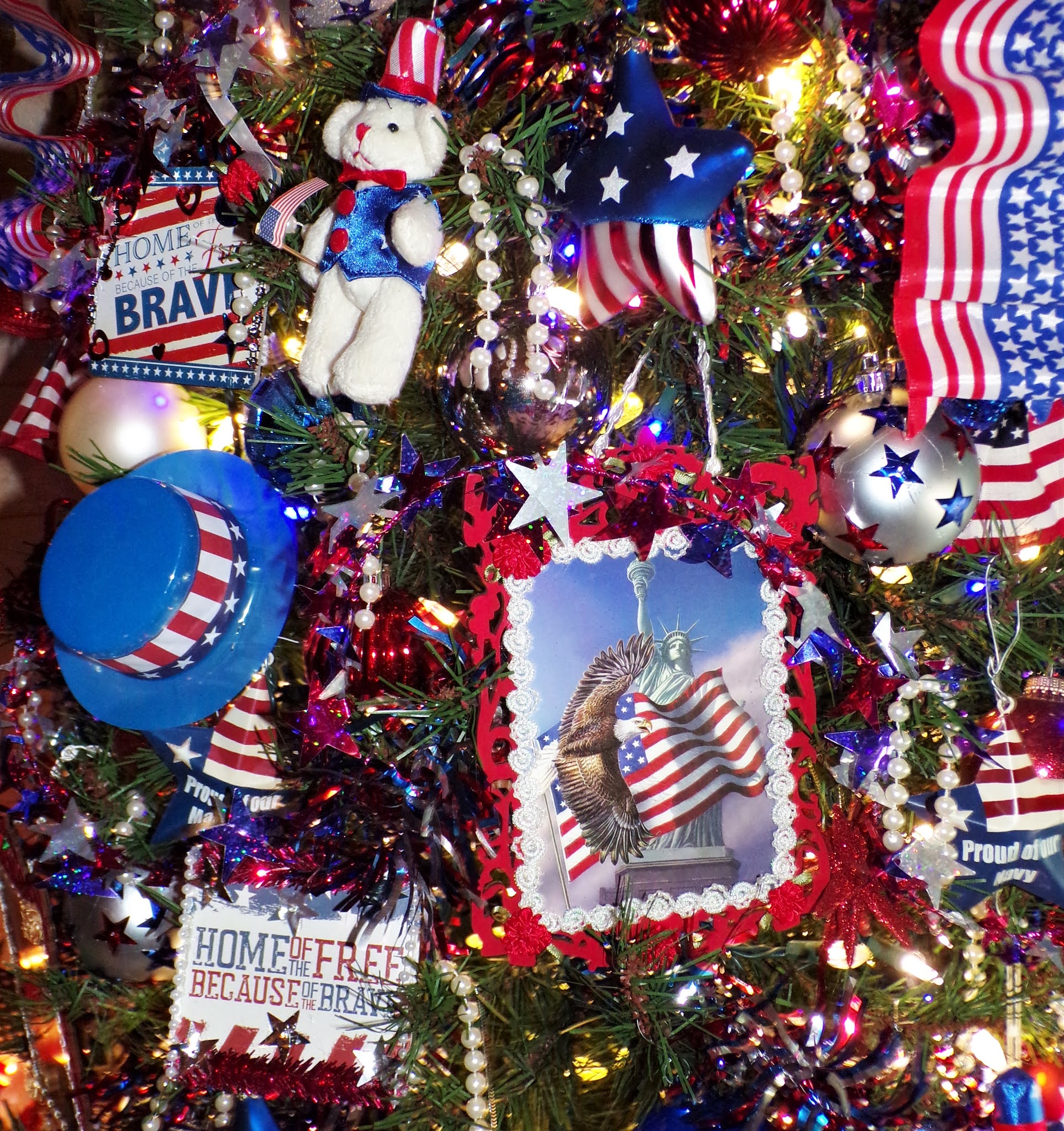 DEBBIE-DABBLE BLOG: Patriotic Tree in the Living Room, 2021
