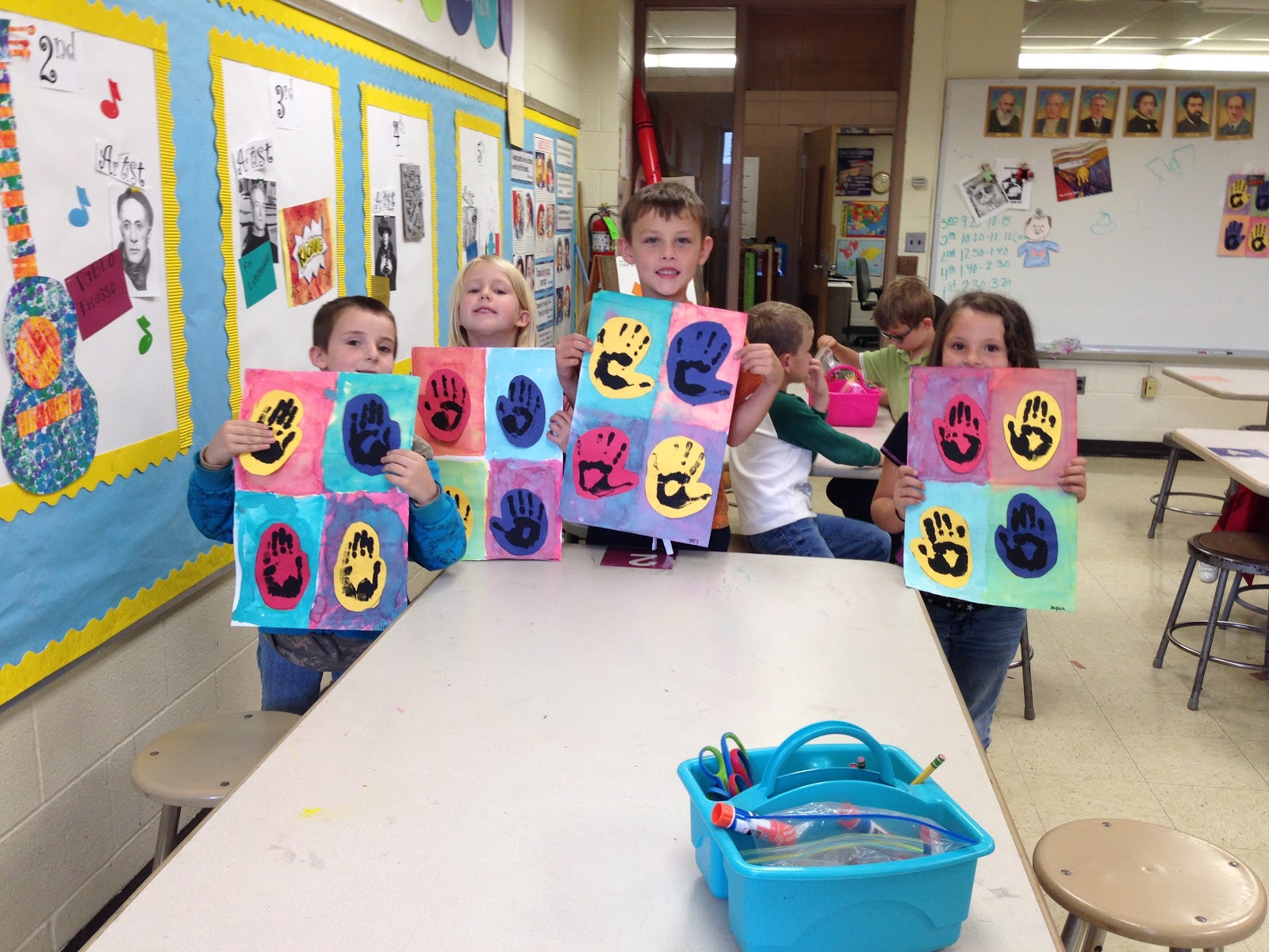 Ms. Widder's Art Class: First Grade- Handprints