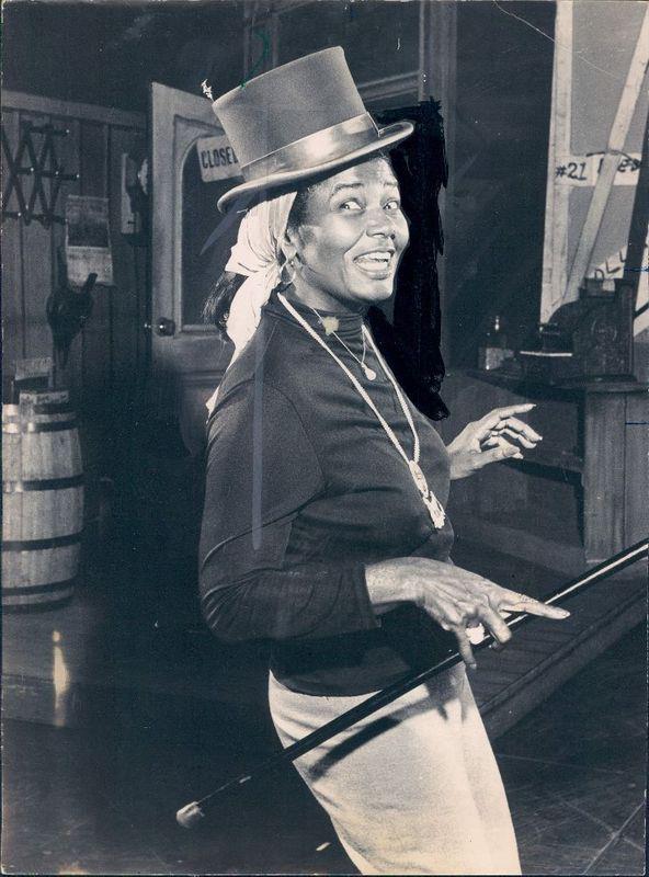 Chip Fields Hurd (Minnie Fay: Pearl Bailey-Billy Daniels 1975 tour and ...