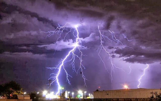 Amazing Beautiful Pictures Of Natural Disaster Caught On Camera ...