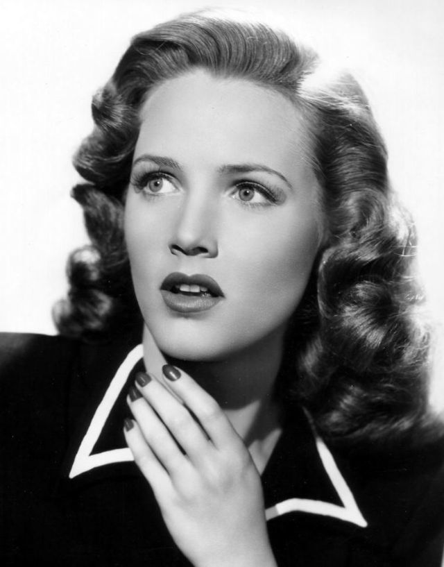 45 Glamorous Photos of Barbara Britton in the 1950s and '60s ~ Vintage ...