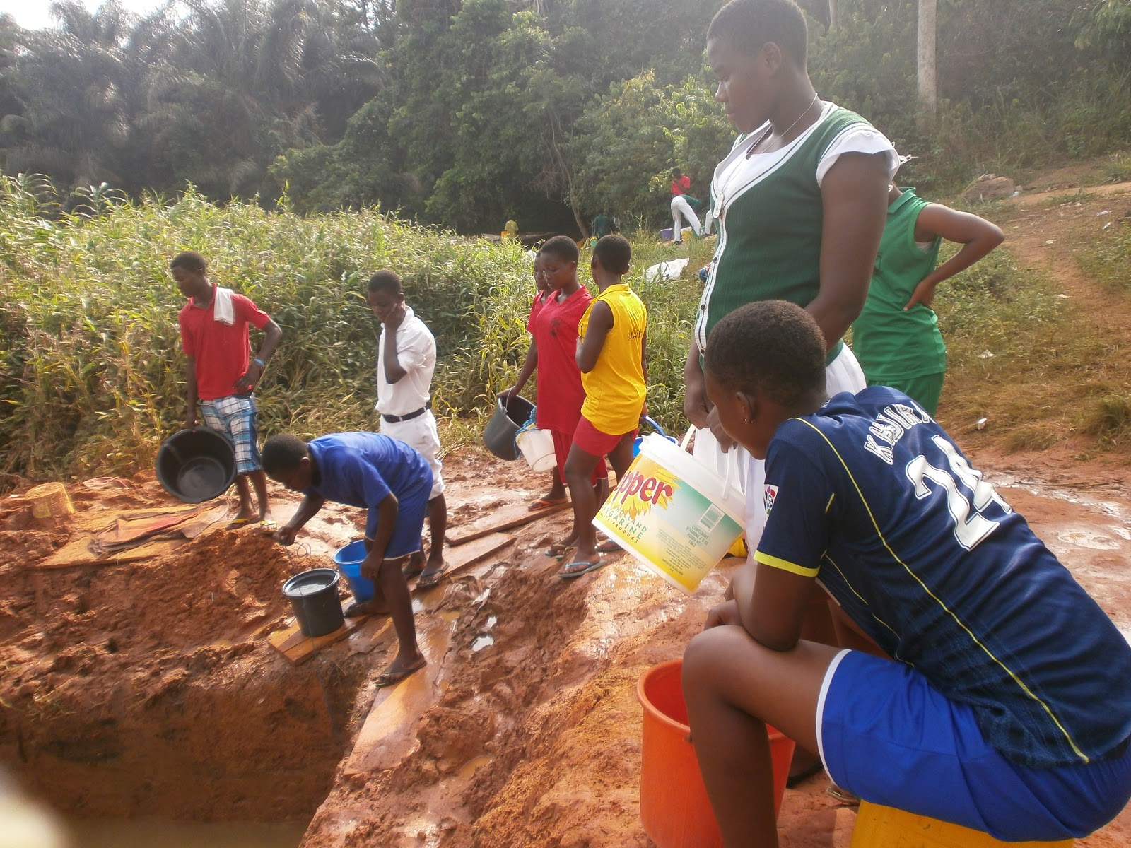 Gh Entertainment: Water Challenges Facing Nkwatia Senior High School ...