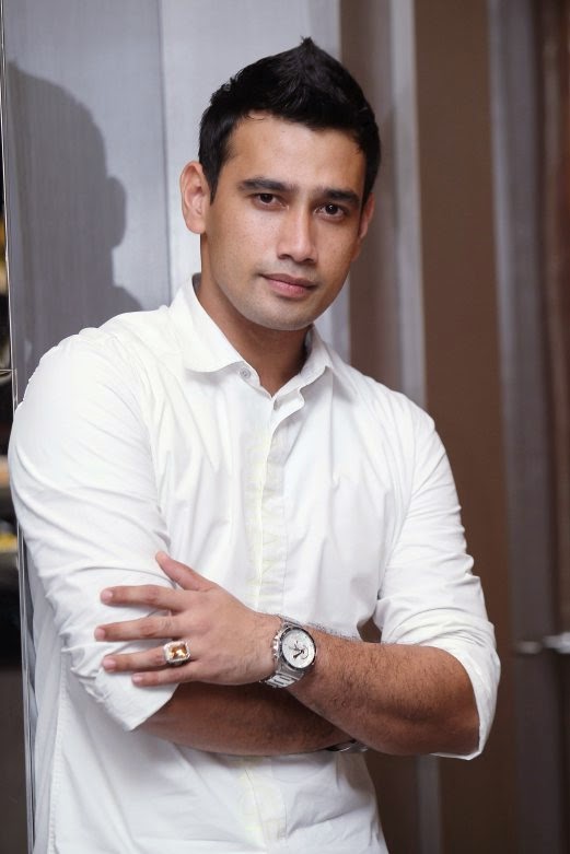 Azlee Mr Arrogant Rancang Nikah Di Kampung Halaman - Berita Terkini