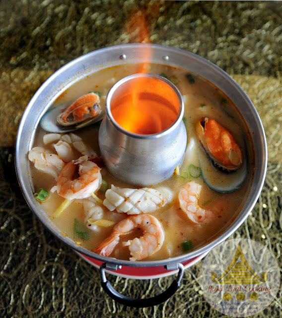 Basil Thai Cooking: Po Tak (Seafood Soup)