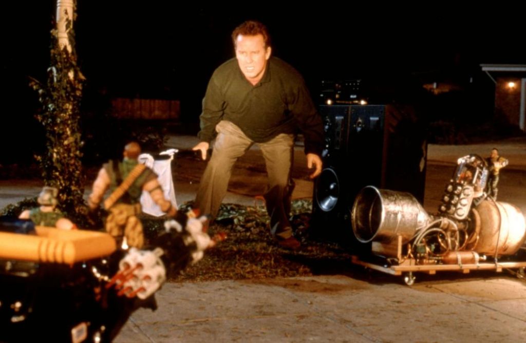 Film Guru Lad - Film Reviews: Small Soldiers Review