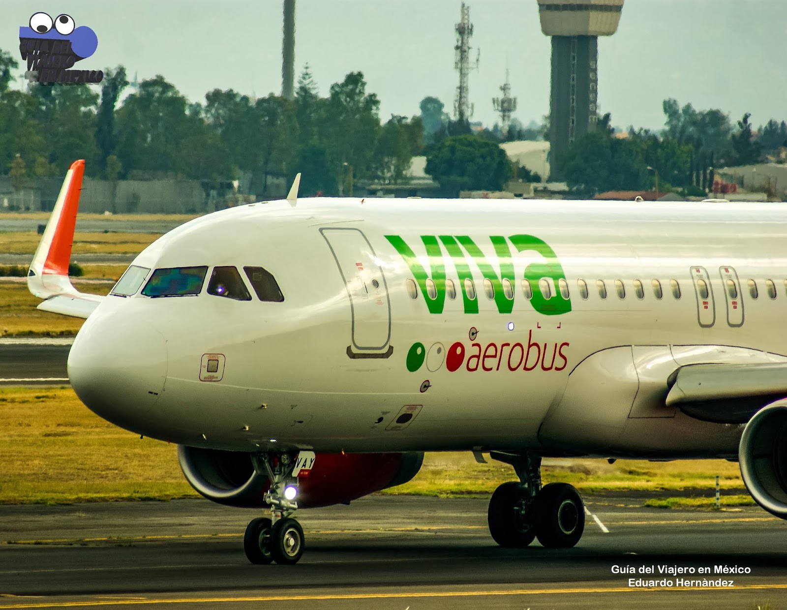 Viva Aerobus a consentir a sus pasajeros con tomacorrientes en cada asiento