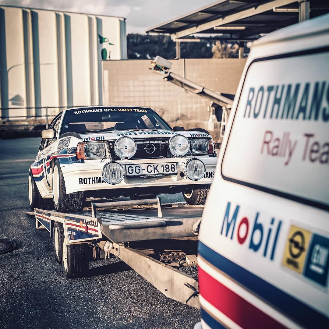 Bedford CF2 Van: Rothmans Opel Rally Team Ascona 400 / Bedford CF