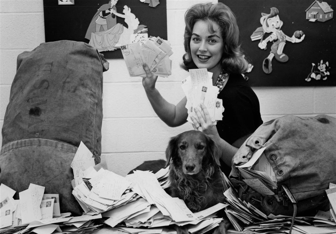 The Grandstander: To Absent Friends - Ricki Wertz