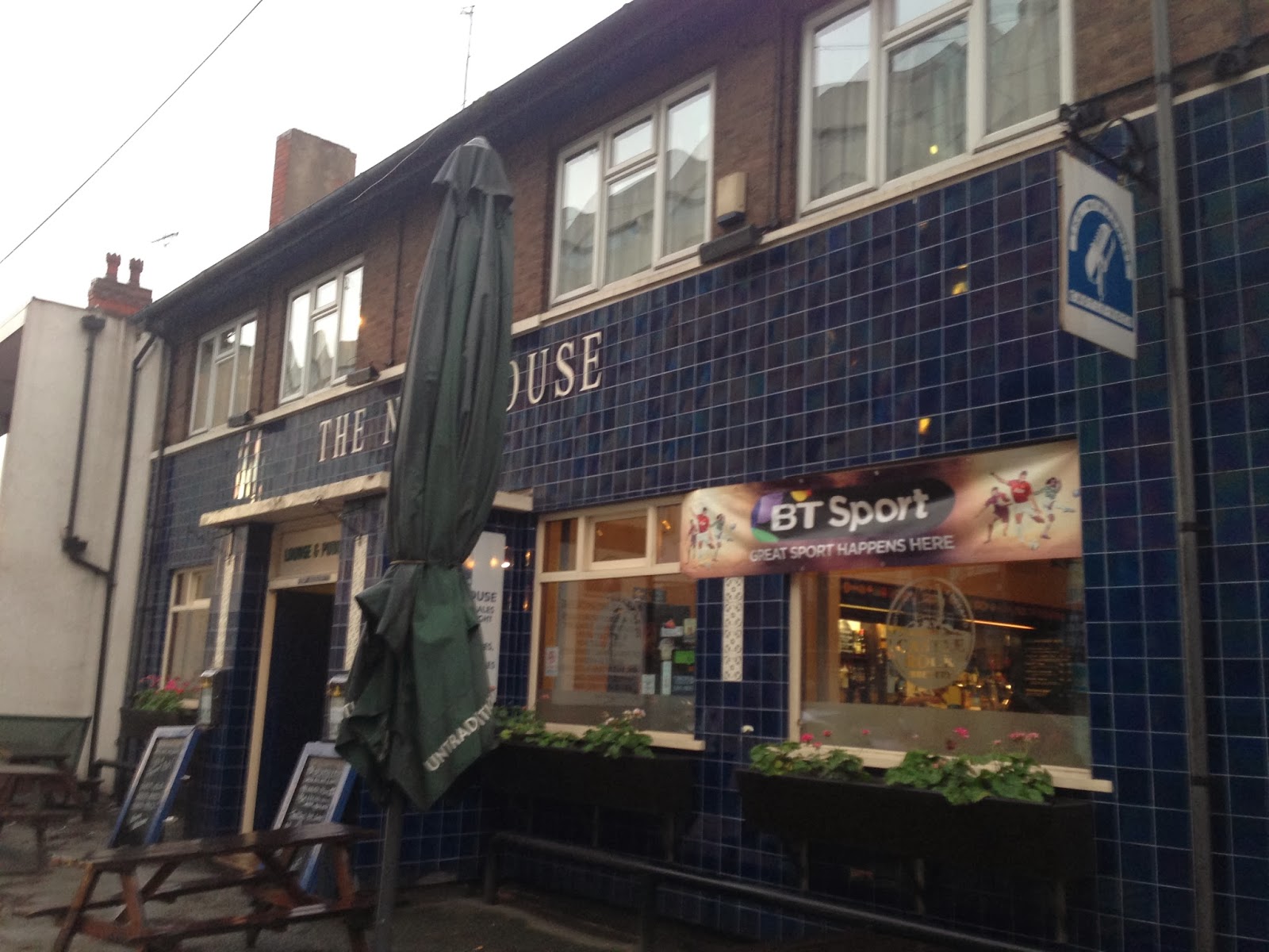 Nottingham Pubs: Newshouse