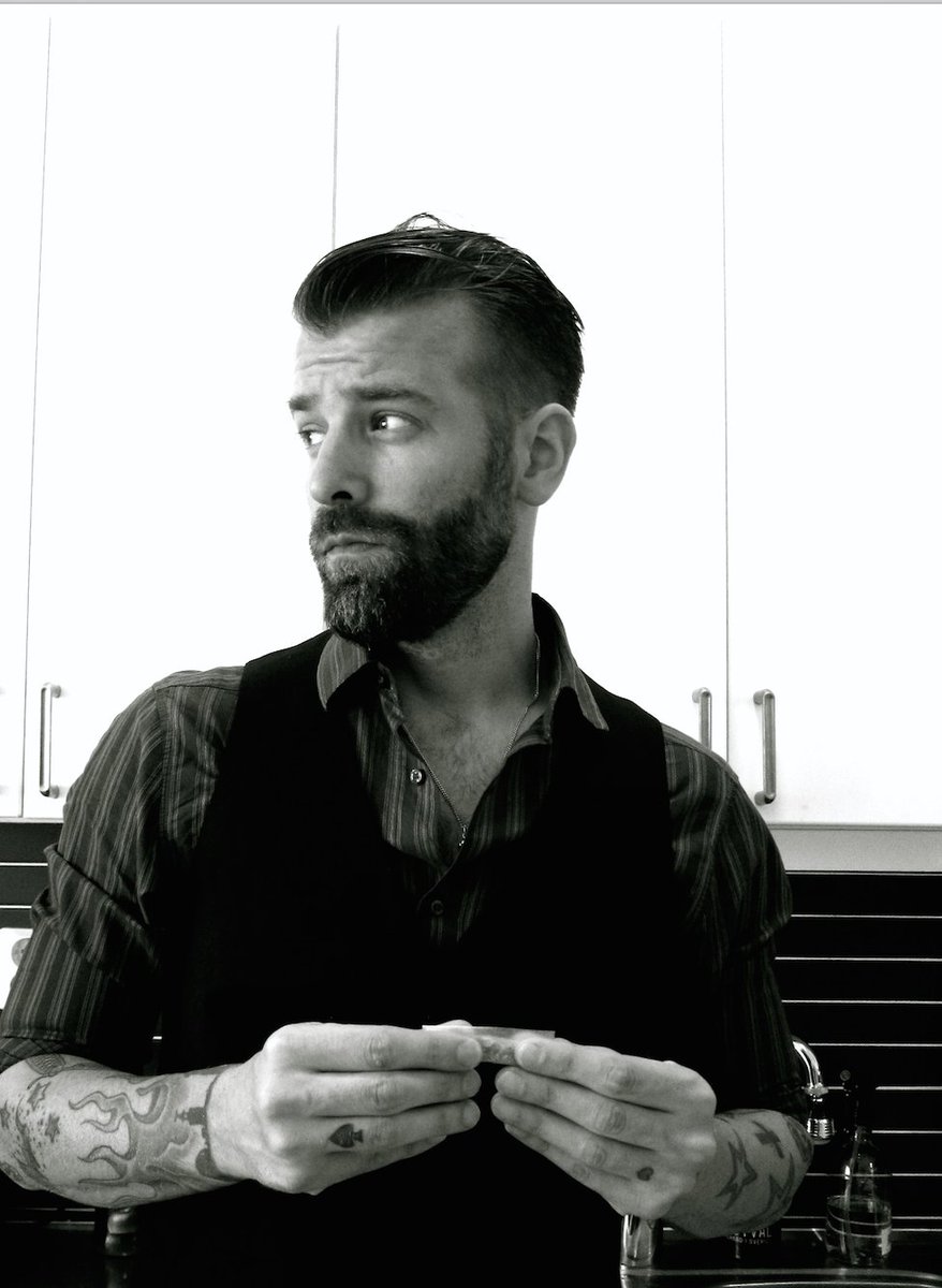 COL'S CRIMINAL LIBRARY: QUESTIONS AND ANSWERS WITH MARTIN HOLMEN (2017)