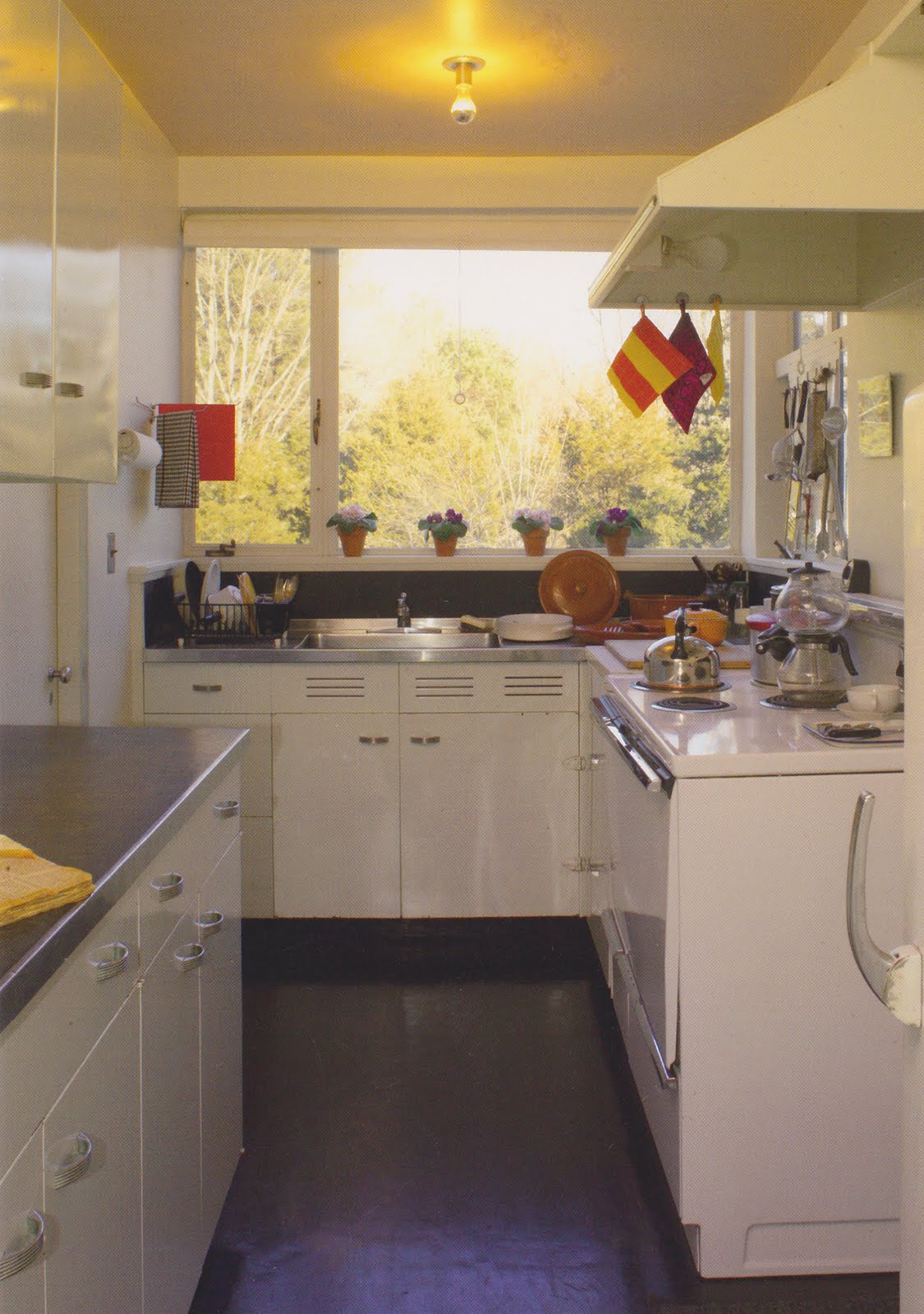 The Well-Appointed Catwalk: The Gropius House