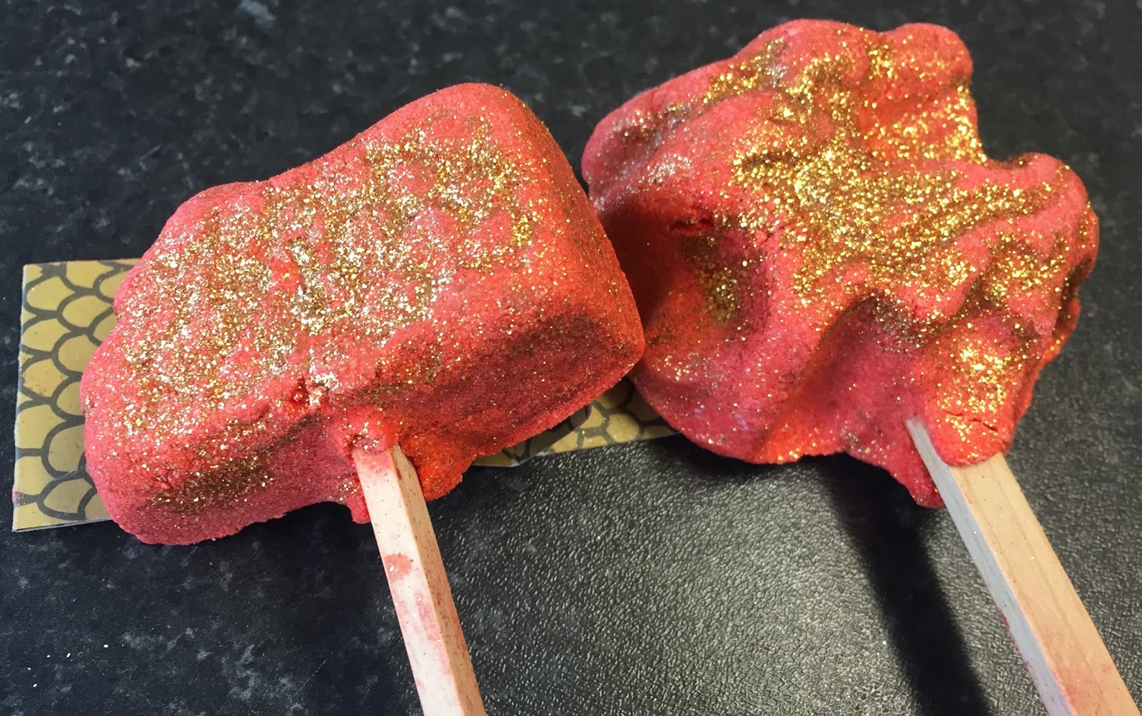 All Things Lush UK: Little Dragon Reusable Bubble Bar